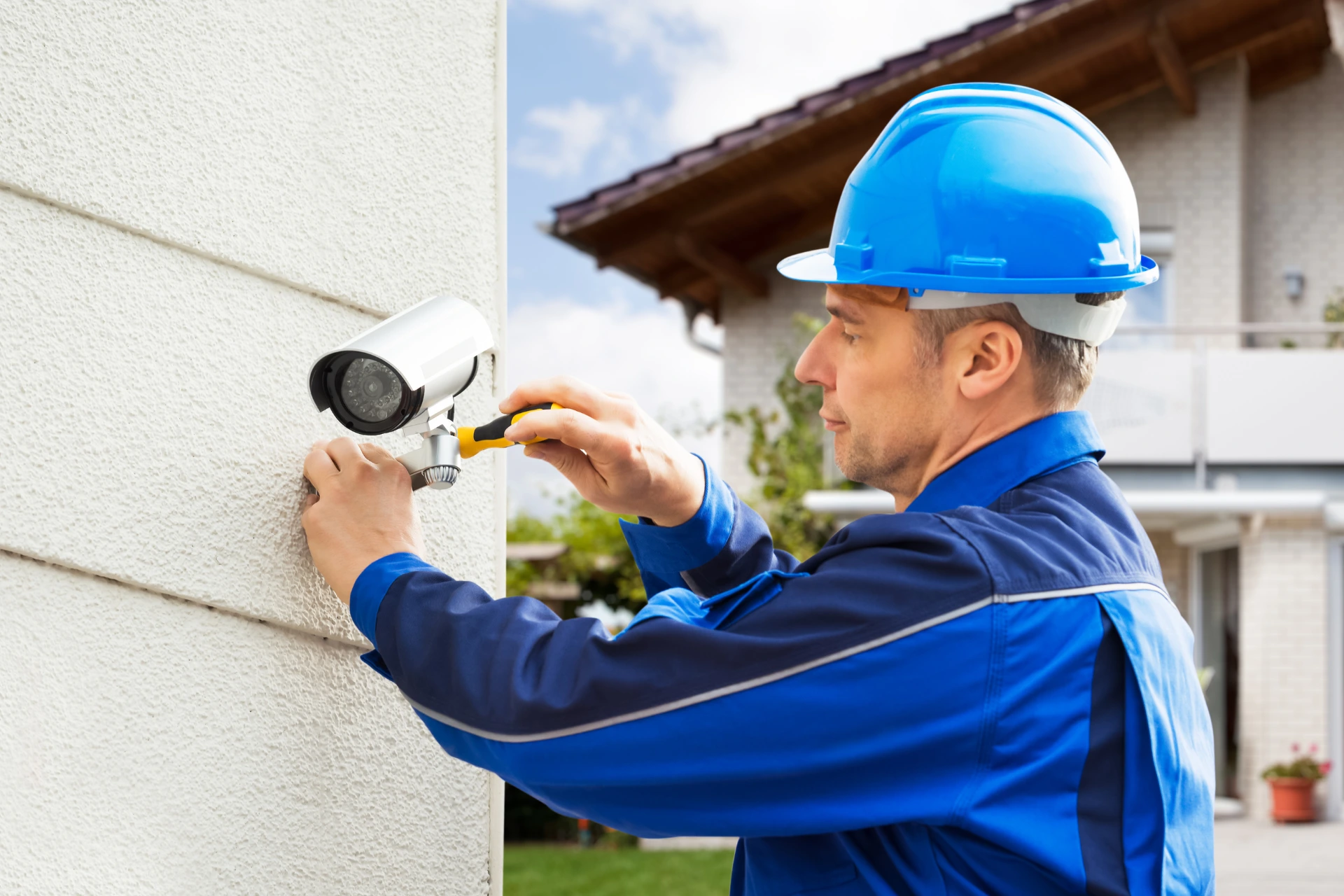 Facilities Maintenance Software - Fieldmotion